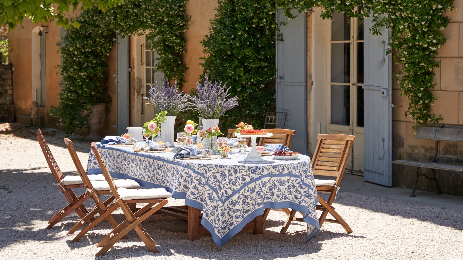 Trending: A Table in Provence – CouleurNature